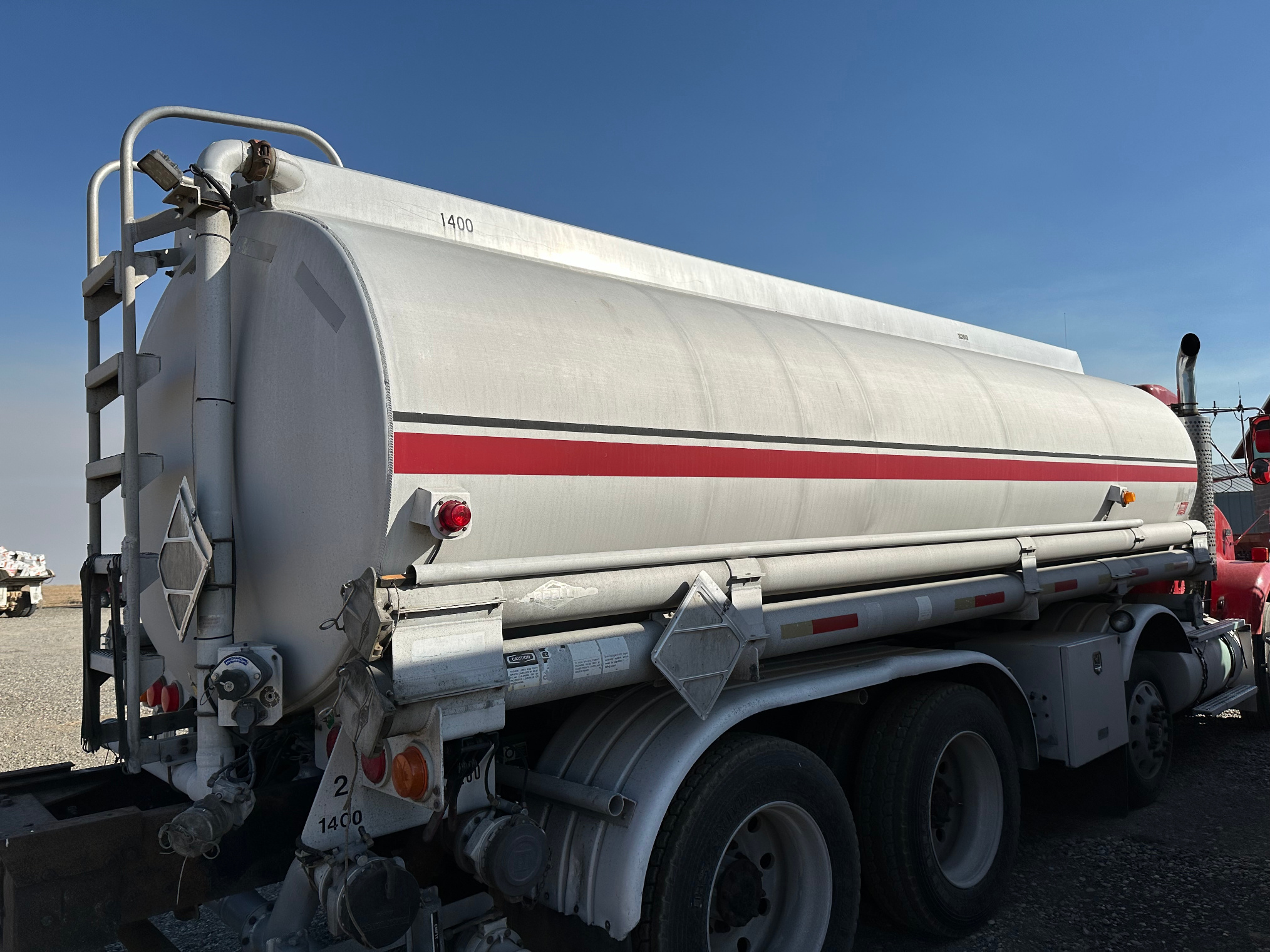 1996 BEALL 5000 GALLON 2-COMPARTMENT ALUMINUM TRUCK TANK