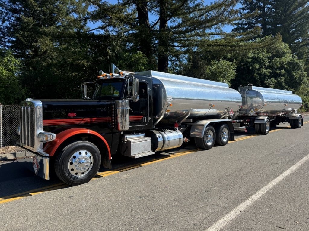 2021 PETERBILT 389 4500 GALLON 3-AXLE BULK TANK TRUCK W/ PVB & '21 ...
